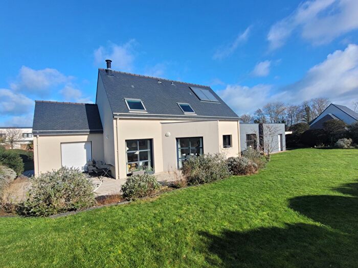 Maison à vendre - Louannec - 8 pièces - 5 chambres