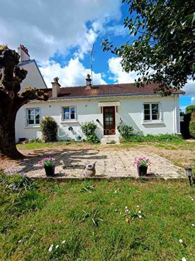 Maison 5 pièces à vendre - Saint-Cyr-sur-Loire, République, Fosses Boissées, Hôtel de ville