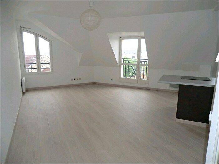 Appartement à louer - Centre Ville, Juvisy-sur-Orge - 3 pièces - 2 chambres