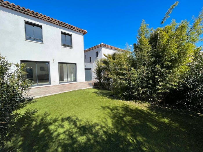 Maison 4 pièces à Les Caillols, Marseille 12ème arrondissement, à louer