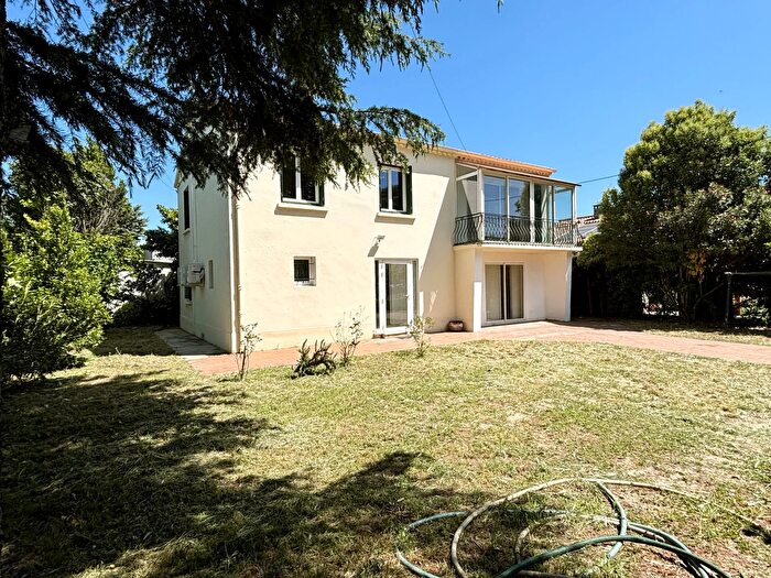 Maison 5 pièces à vendre - Arles, Trébon