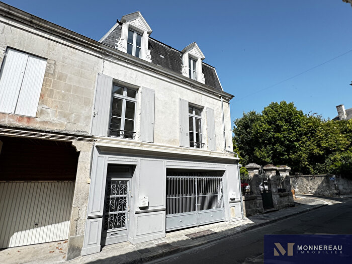 Maison à vendre - Barbezieux-Saint-Hilaire - 7 pièces - 3 chambres