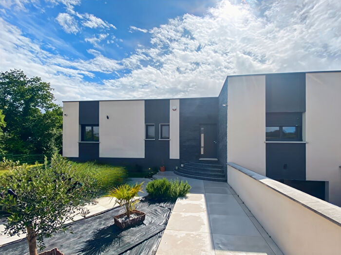Maison 10 pièces à Évreux, La Poterie, Les Dominicaines, à vendre