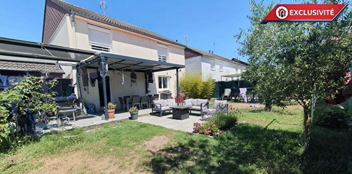 Maison à vendre - Fleury-les-Aubrais - 7 pièces - 5 chambres