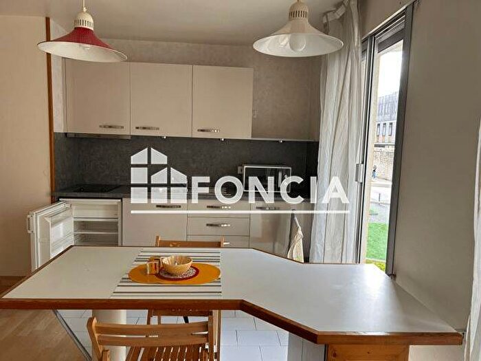 Appartement à louer - Centre Ville, Quimper - 2 pièces - 1 chambre