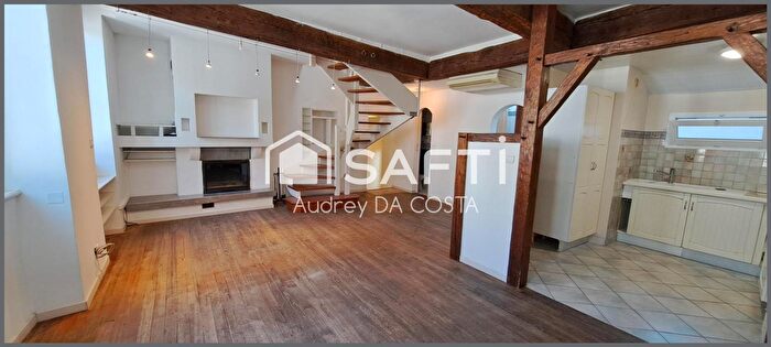 Appartement à vendre - Oloron-Sainte-Marie - 4 pièces - 3 chambres