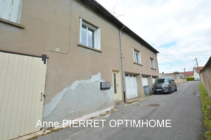 Maison à vendre - Stenay - 6 pièces - 4 chambres