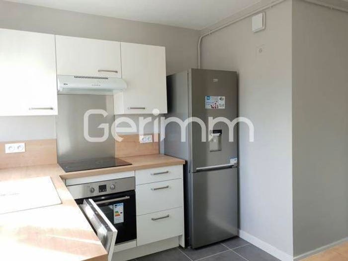Teyssère, Saint-Martin-d'Hères : Appartement 4 pièces à louer