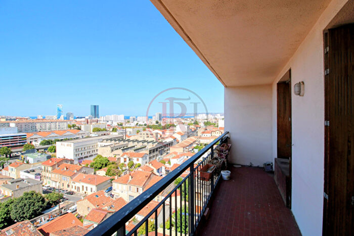Appartement 5 pièces à Marseille 14ème, à vendre