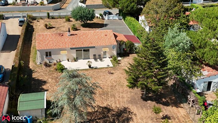 Maison 4 pièces à vendre - Château-Guibert
