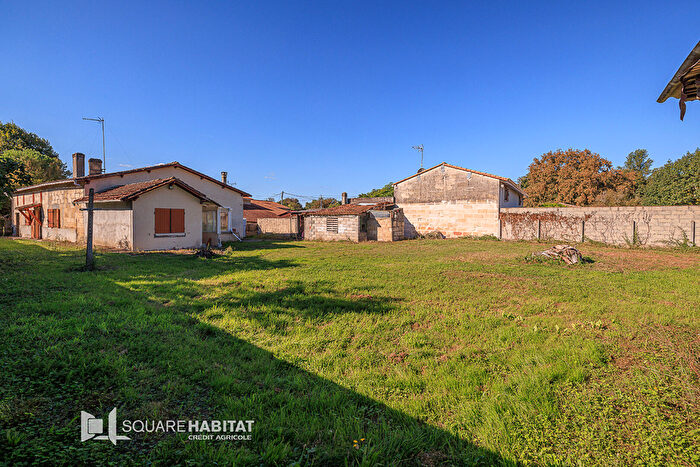 Maison à vendre - Saint-Denis-de-Pile - 5 pièces - 3 chambres