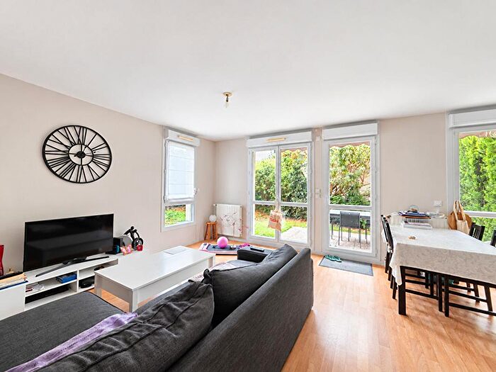 Appartement 4 pièces à Ecquevilly, à vendre