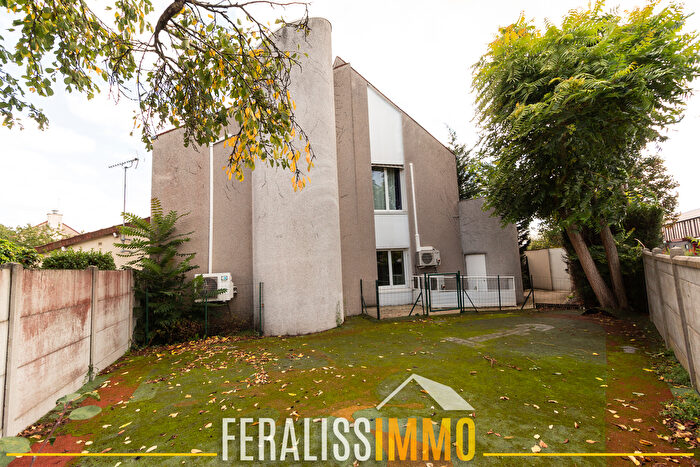 Maison à vendre - Éragny, Pincevents - 3 pièces - 2 chambres