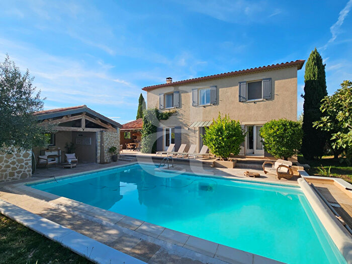 Maison à vendre - Sainte-Cécile-les-Vignes - 7 pièces - 5 chambres