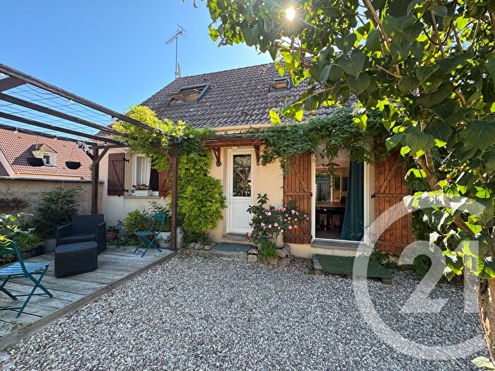 Maison 4 pièces à Oulins, à vendre