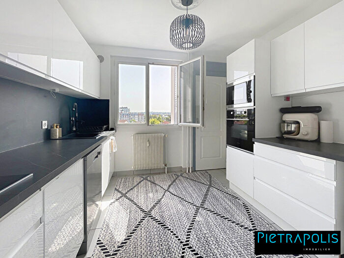 Appartement à vendre - Villefranche-sur-Saône - 3 pièces - 2 chambres