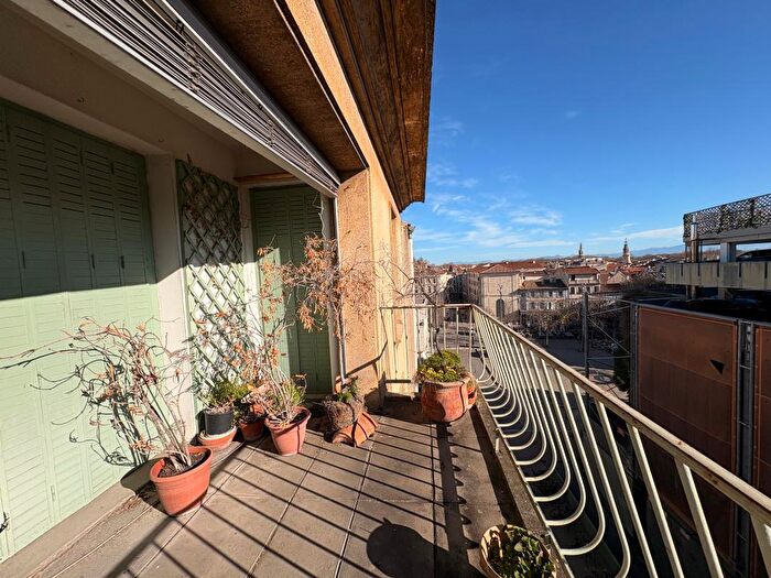 Avignon, Palais des Papes, Zone Piétonne : Appartement 3 pièces à vendre