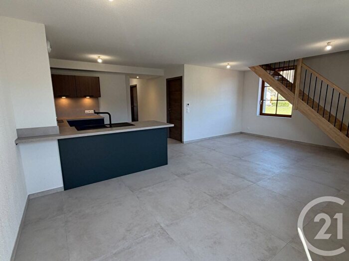 Appartement à louer - Taninges - 4 pièces - 3 chambres