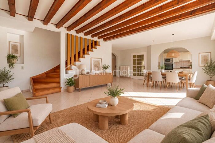 Maison 8 pièces à Saint-Julien-en-Genevois, La Paguette, Norcier, Therens, Thairy, Crache, à vendre