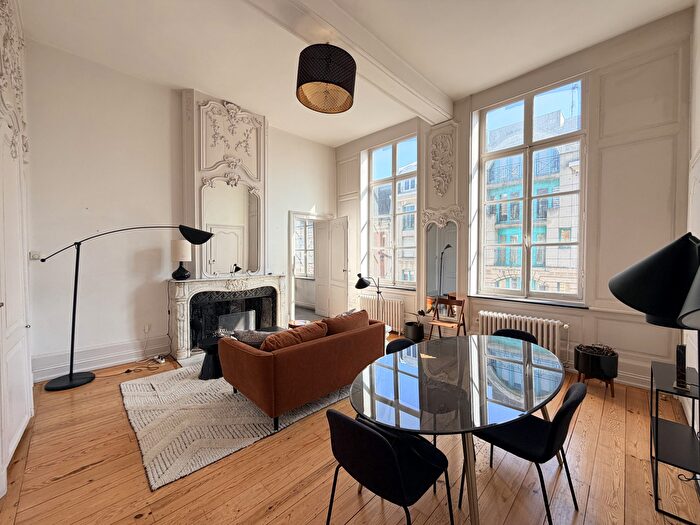 Appartement à vendre - Lille, Vieux Lille - 3 pièces - 2 chambres