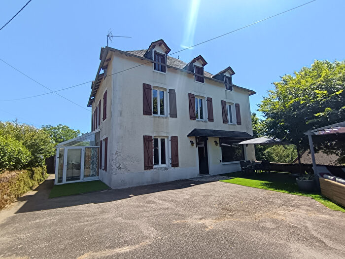 Maison 13 pièces à vendre à Gimel-les-Cascades
