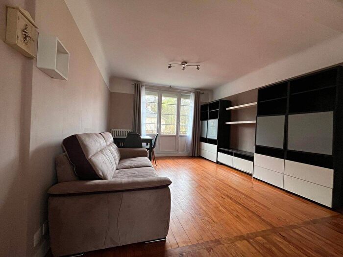 Appartement à louer - Porchefontaine, Versailles - 3 pièces - 2 chambres