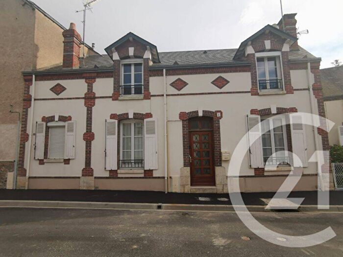 Maison à louer - Bonneval - 5 pièces - 3 chambres