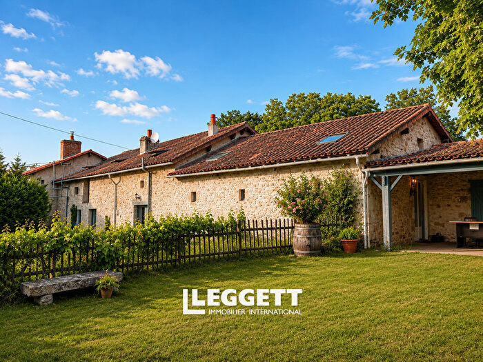 Payroux : Maison 7 pièces à vendre