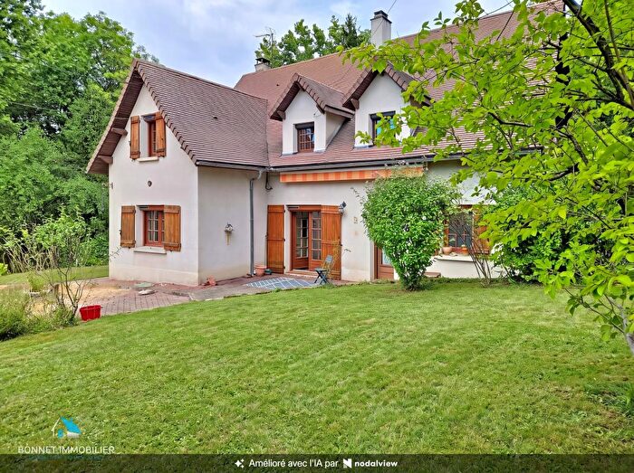 Maison 6 pièces à Saint-Julien-de-Coppel, à vendre