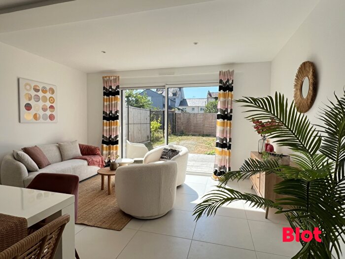 Maison à vendre - Quartiers Sud-Est, Francisco Ferrer - 5 pièces - 4 chambres