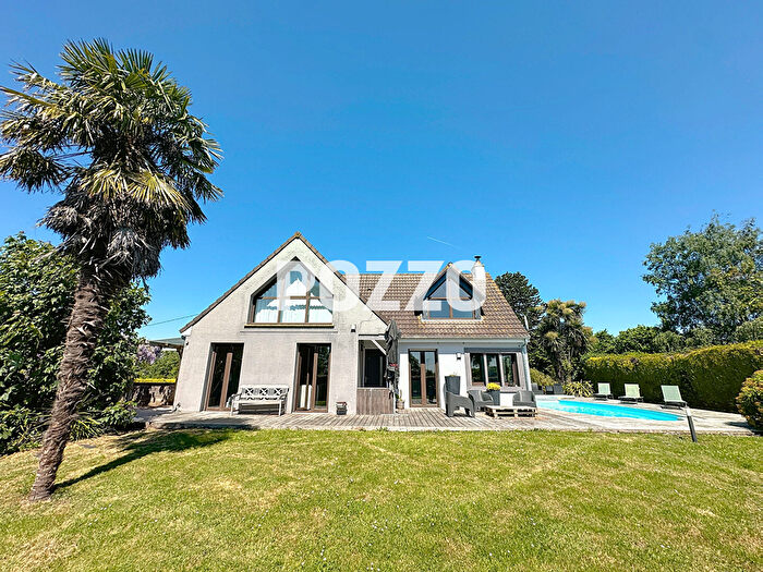 Maison 6 pièces à Le Val-Saint-Père, à vendre