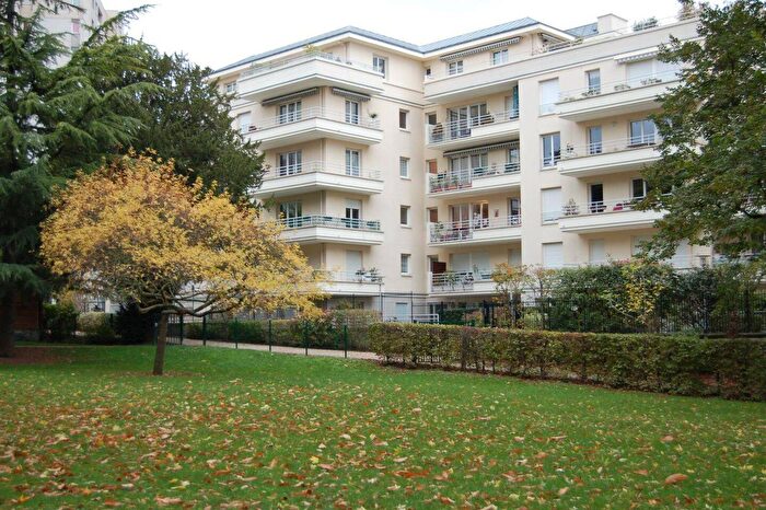 Appartement à louer - Châtillon - 2 pièces - 1 chambre