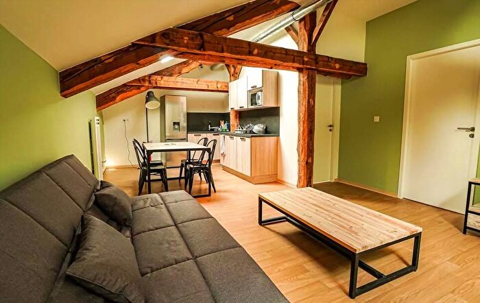 Appartement à louer - Bellevue-Solaure, Saint-Étienne - 1 pièce - 3 chambres