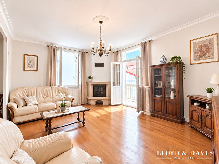 Appartement 4 pièces à Biarritz, Larrepunte, République, à vendre
