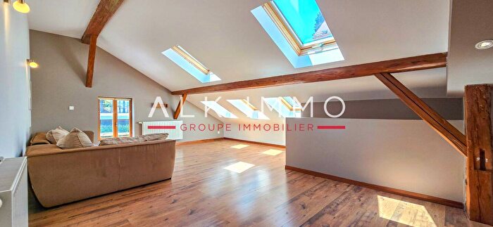 Appartement à louer - Pers-Jussy - 3 pièces - 1 chambre