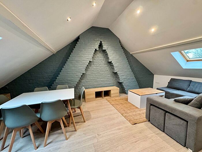 Appartement à louer - Petit Paris, Raismes - 3 pièces - 2 chambres