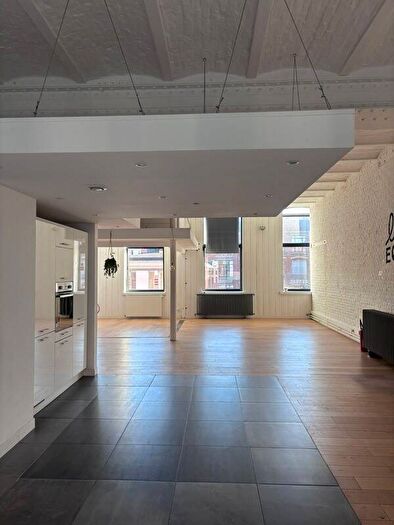 Appartement à louer - Wazemmes, Lille - 5 pièces - 3 chambres