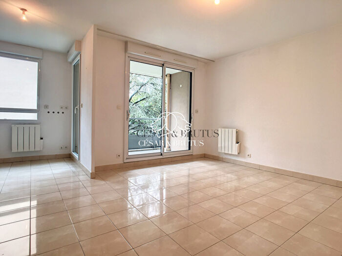 Appartement 2 pièces à Lyon 8ème, Bachut, Transvaal, à vendre