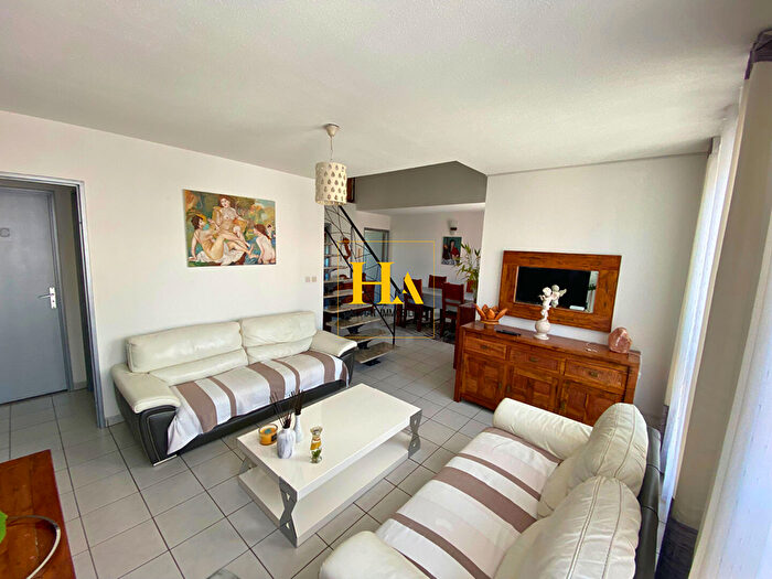 Appartement à vendre - Saint-Leu, Centre-ville - 5 pièces - 3 chambres