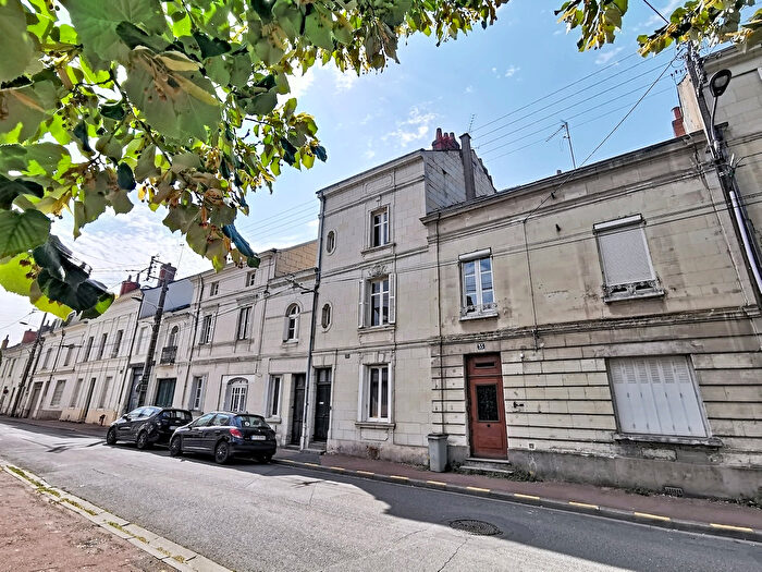 Maison à vendre - Saumur, Nantilly - 10 pièces - 6 chambres