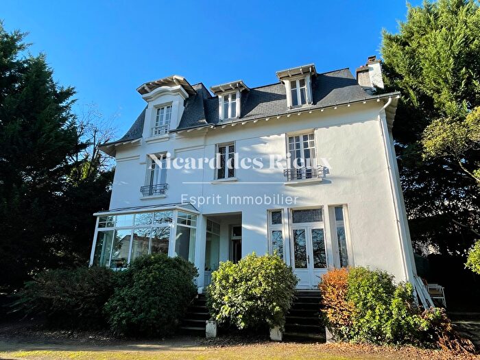 Maison à vendre - Limoges, CHU - 10 pièces - 6 chambres