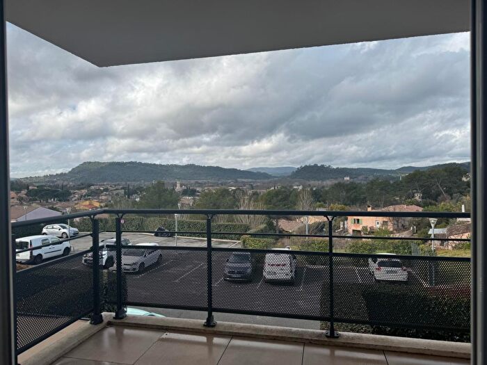 Appartement à louer - Vidauban - 2 pièces - 1 chambre