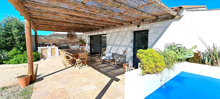 Maison à vendre - Saintes-Maries-de-la-Mer - 5 pièces - 3 chambres