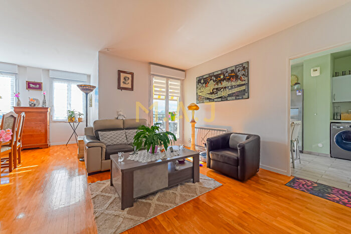 Le Perreux-sur-Marne, Centre-ville, Quais d'Argonne : Appartement 5 pièces à vendre