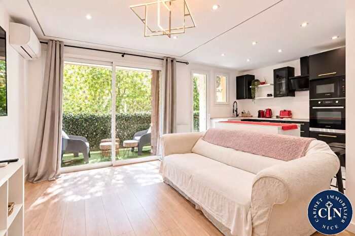 Appartement 3 pièces à Nice, Madeleine, à vendre