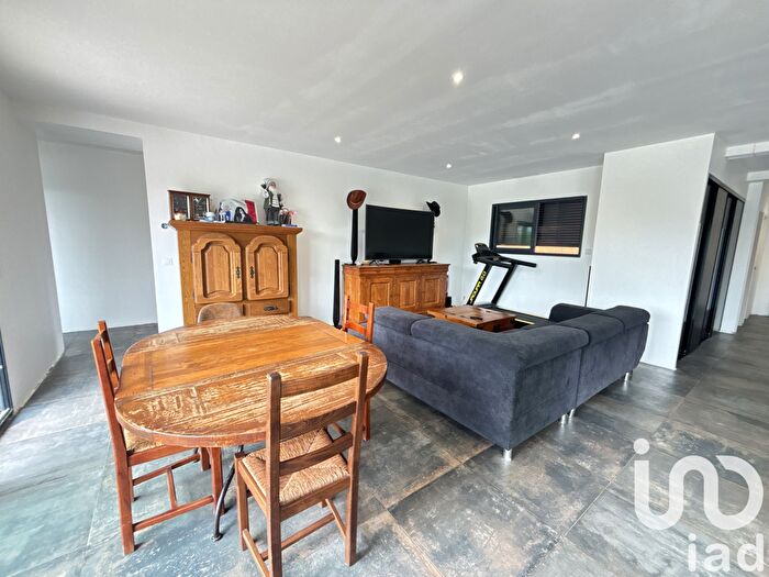 Maison à vendre - Prades-sur-Vernazobre - 5 pièces - 5 chambres