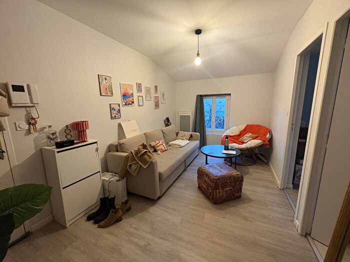 Appartement à louer - Agen, Cours Victor Hugo - 2 pièces - 1 chambre