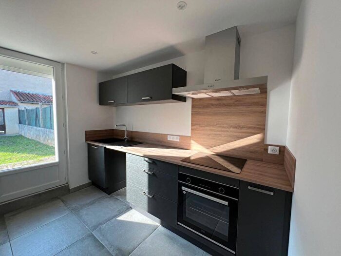 Maison à louer - Centre Ville, Castres - 3 pièces - 2 chambres