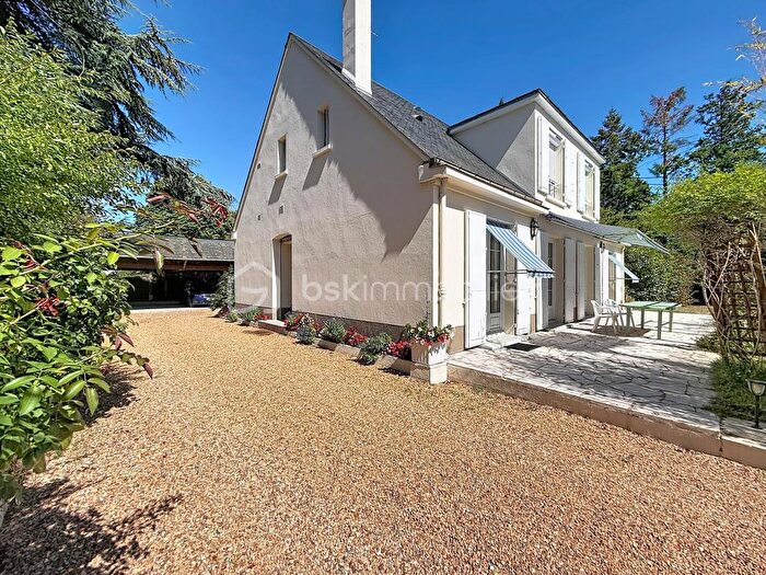 Chambray-lès-Tours : Maison 8 pièces à vendre