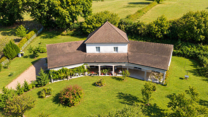Saint-Éloi - Maison 6 pièces à vendre